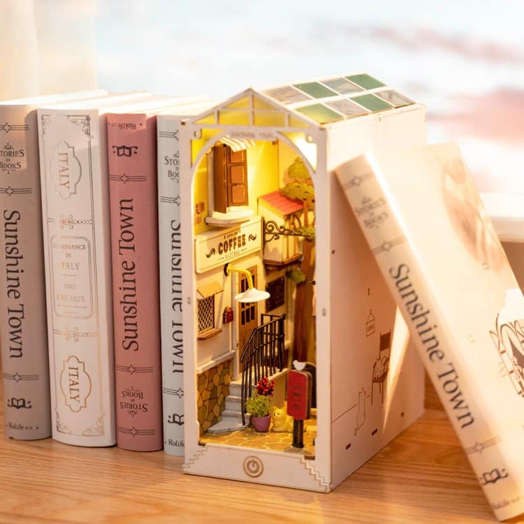 4 Creative Diy Book Nooks To Make Your Bookshelf Look Stunning In The
