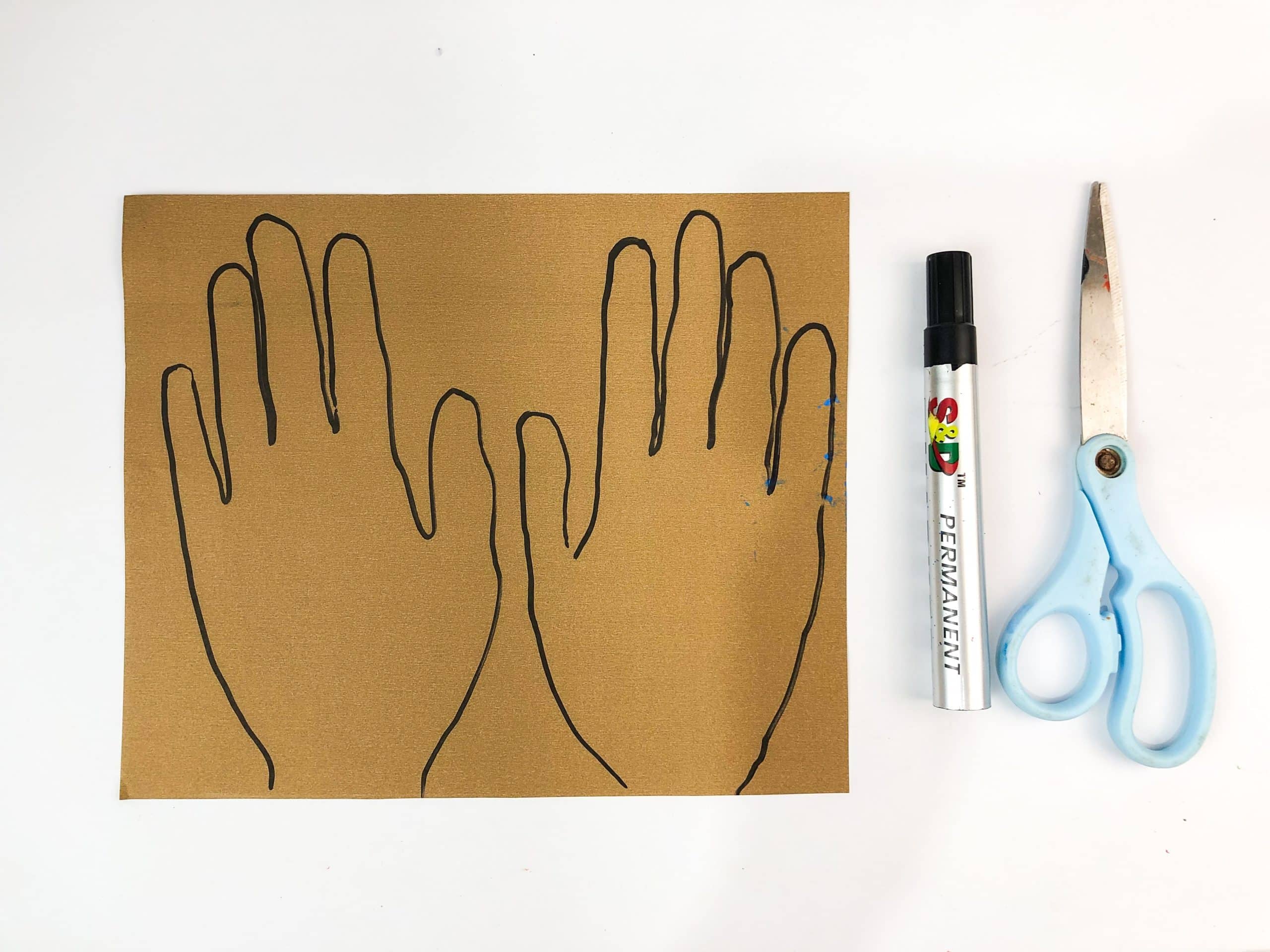 Handprint Paper Plate Earth Craft for Earth Day - In The Playroom