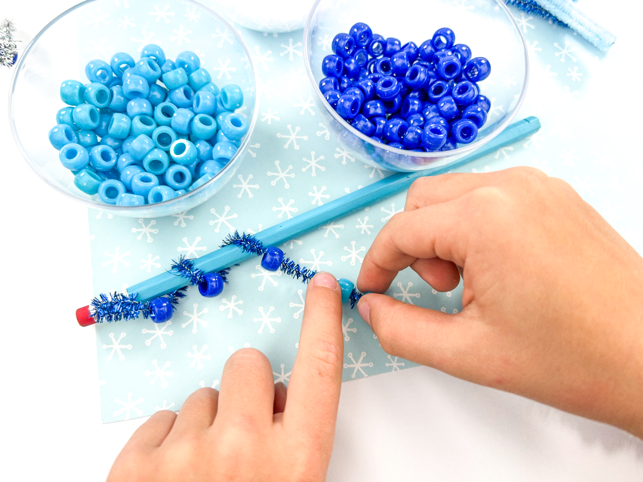 Pipe Cleaner Icicle Winter Fine Motor Activity - In The Playroom