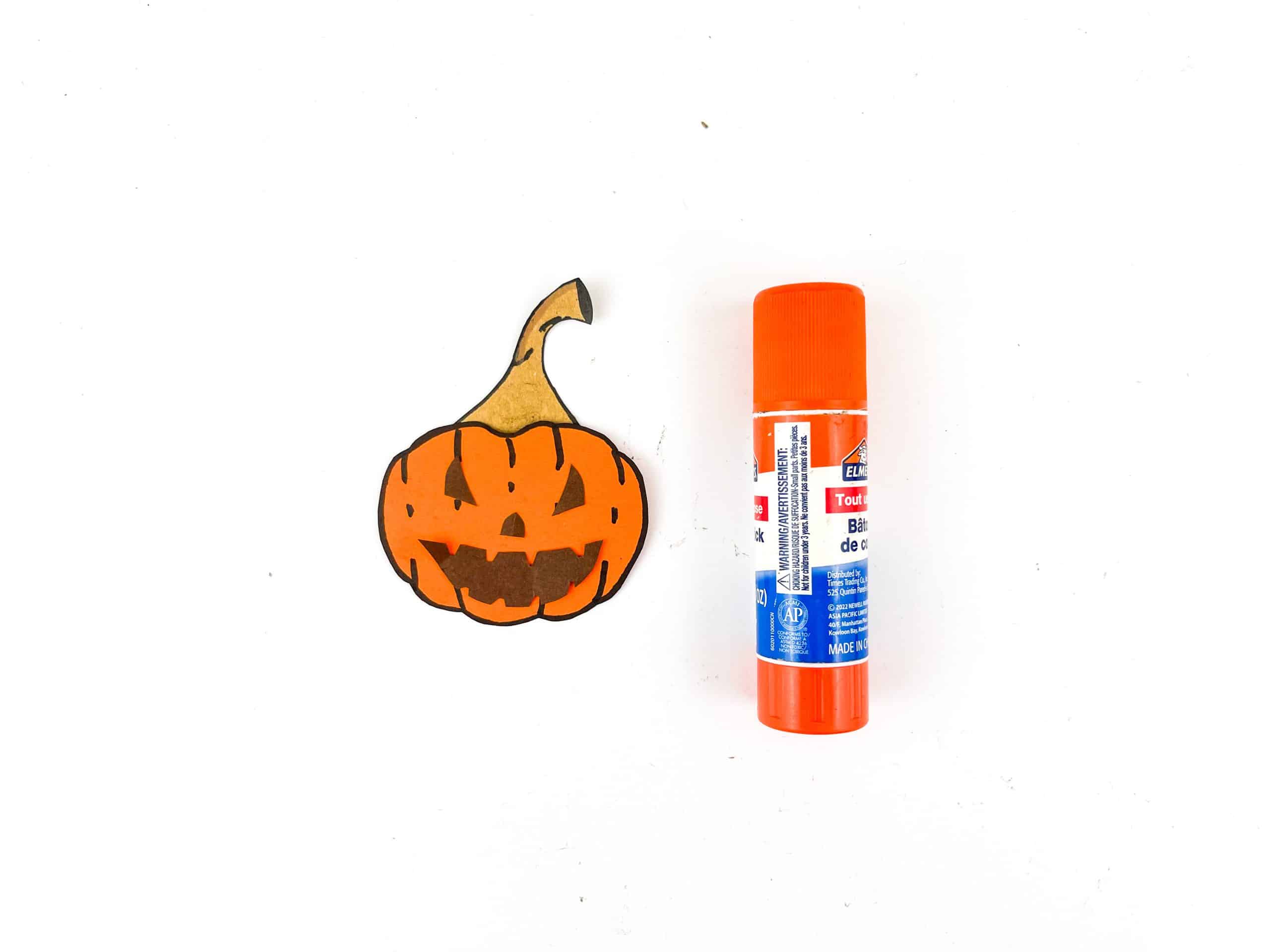 Pumpkin Clothespin Halloween Craft - In The Playroom